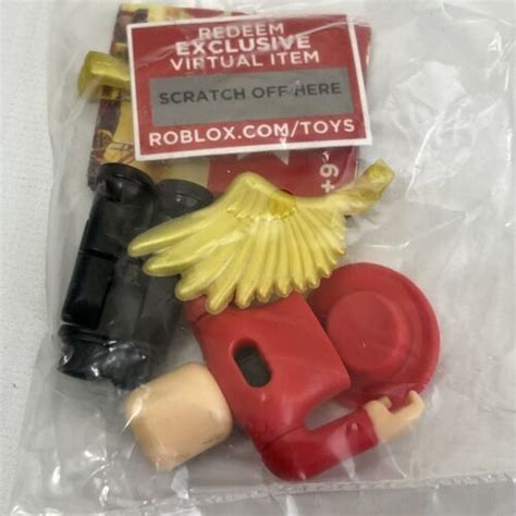 Roblox Series 2 Cindering Mini Figure New With Virtual Code 4579034305