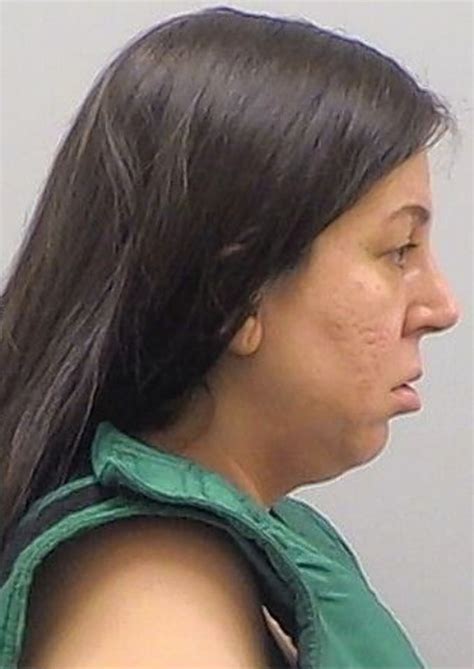 Algonquin Police Female Suspect Arin M Fox Lived With Algonquin