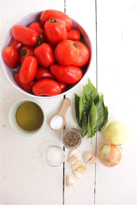 Instant Pot Tomato Sauce With Fresh Tomatoes Season And Thyme