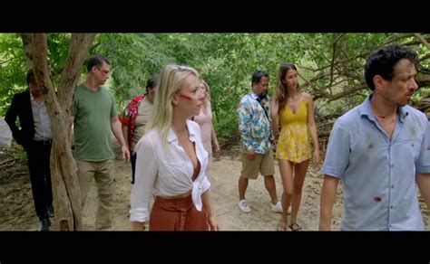 Sarah French Breasts Scene In Bermuda Island Aznude