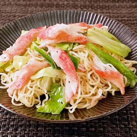 Японская кухня: Жареная лапша якисоба с крабовыми палочками (рецепт с фото)