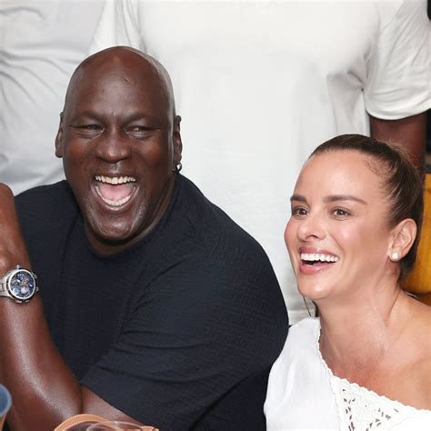 Michael Jordans Wife Yvette Prieto Stuns In A Green Bikini