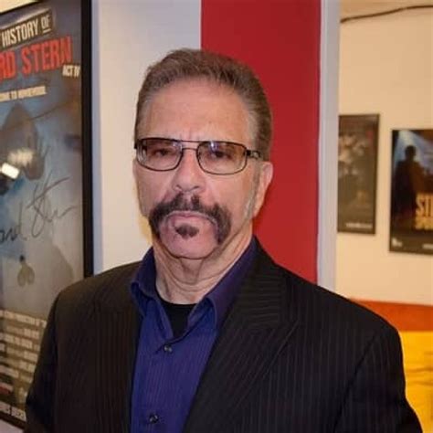 Ronnie Mund Stephanie Carney