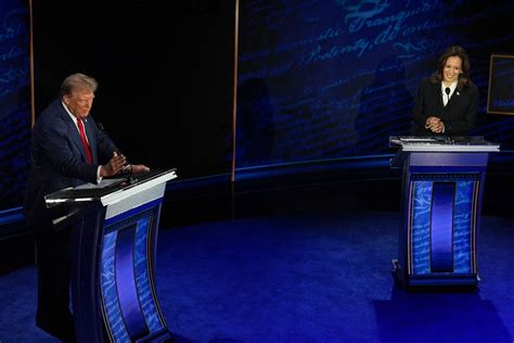 Opinion Harriss Expressions Trumps Obsessions And The Debates