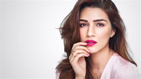 Kriti Sanon Wallpaper 4k Bollywood Actress Indian Actress