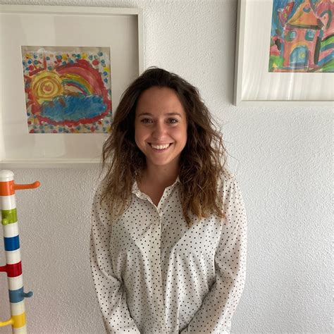 Profe Ángela Serrano Youtube