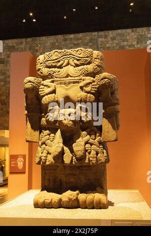 Coatlicue Aztec Earth Goddess Statue National Museum Of Anthropology