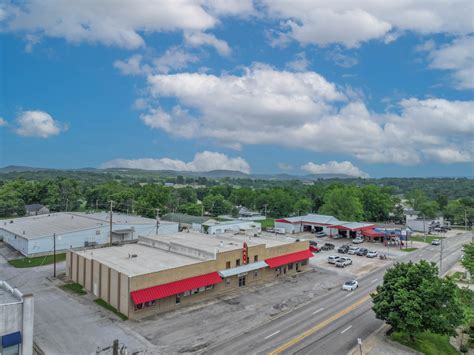 Berryville Arkansas Homes And Real Estate By Montgomery Whitely
