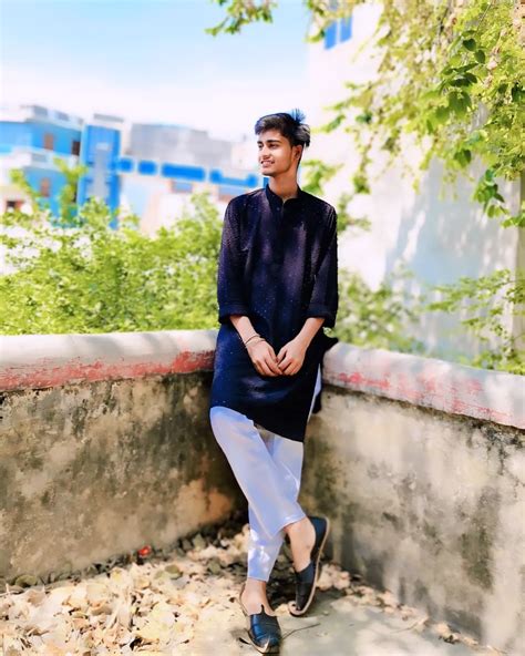 𝕶𝖗𝖎𝖘𝖍ñã 🌸 Krishna Parihar • Instagram Photos And Videos