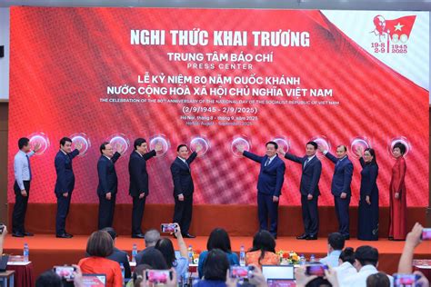 Bộ Khoa Học Và Công Nghệ Phát Hành Bộ Tem đặc Biệt Kỷ Niệm 80 Năm Quốc