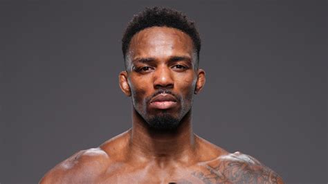 Ufc Star Lerone Murphy Shares Graphic Pic Of Himself Almost Bleeding Out With Horror Head