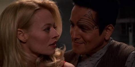 Seven Of Nines Worst Voyager Relationship Explained By Star Trek Actors