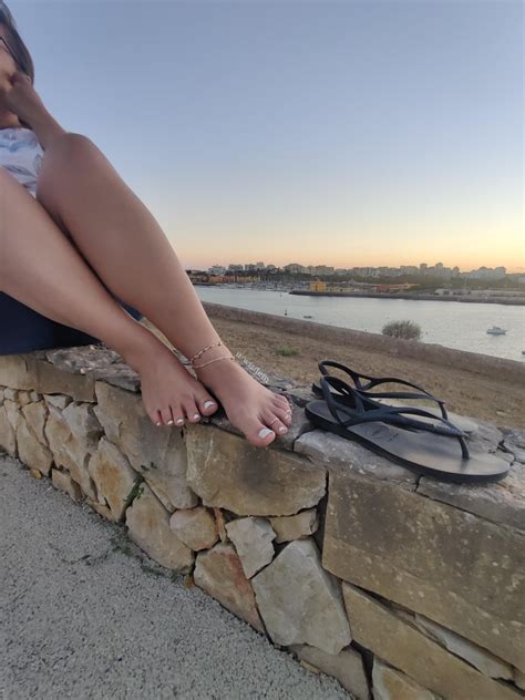 Scrunched 🦶🏻💕 R Feetpics