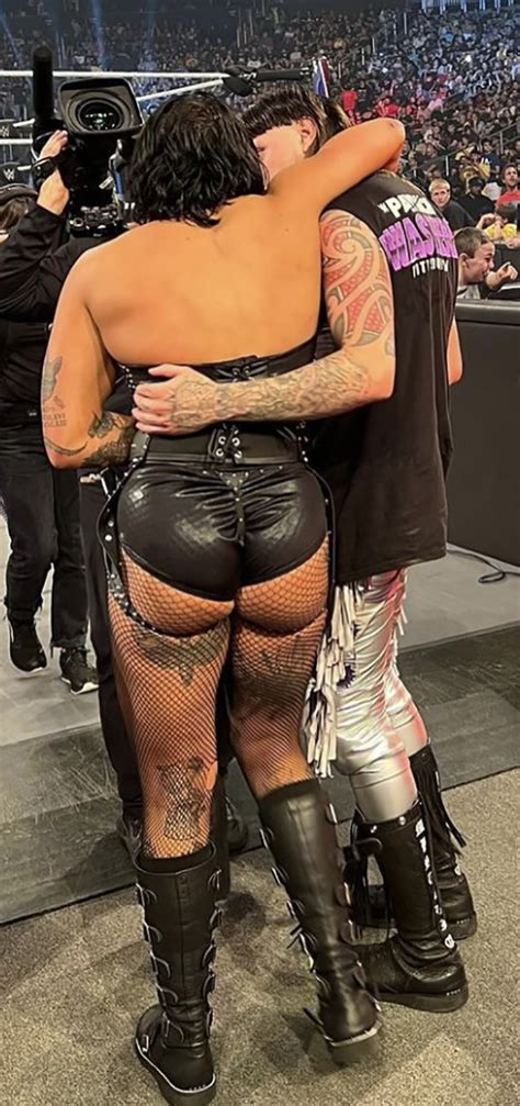 Hot Rhea Ripley Ass Photos