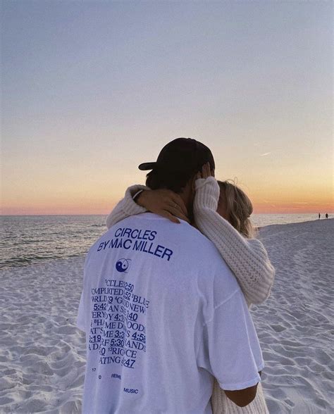15 Beach Couple Photos Ideas Couple Beach Pictures Couple Beach