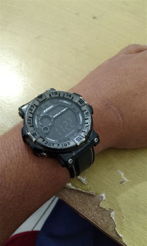 Jam Tangan Eiger Original Fesyen Pria Jam Tangan Di Carousell