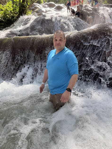 Kyle Barrett Fora Travel