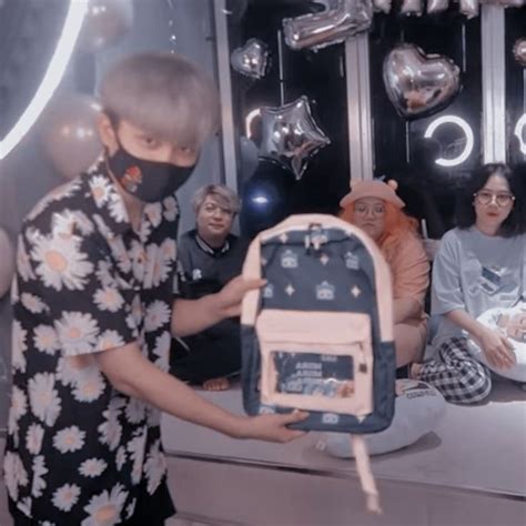 Ghim Của Yeon Trên Meme Đang Yêu Hình ảnh