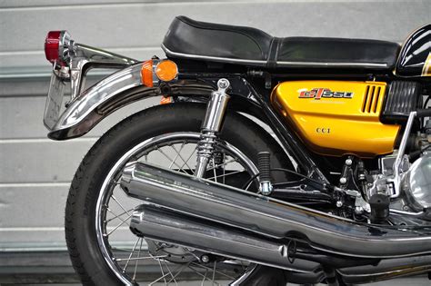 Lot 106 1972 Suzuki Gt 550