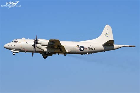 Militärisches Flugzeug Marineblau Maritime