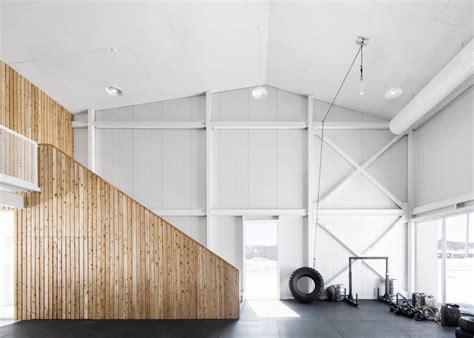 Architecture Microclimat Completes Canadian Fitness Centre For Body