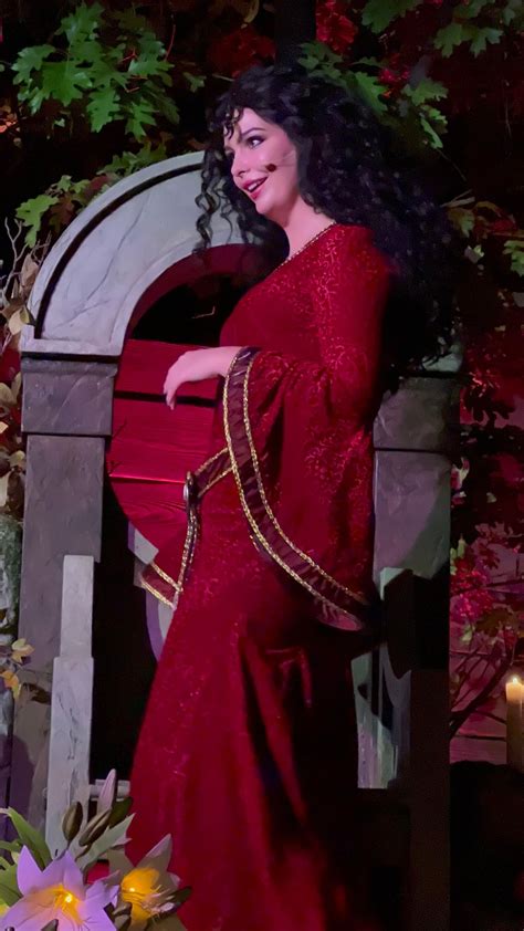Mother Gothel Meeting And Greeting At Oogie Boogie Bash