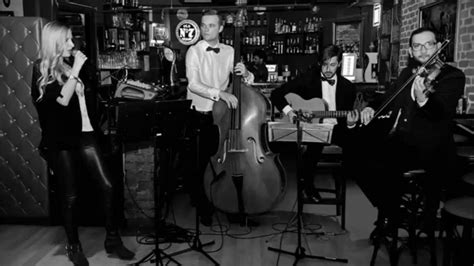 Santa Claus Is Coming To Town Hot Club De Cluj And Andrada Codorean Youtube