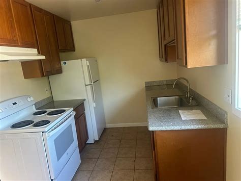 502 Berry Ave Apt 17 Hayward Ca 94544 ®