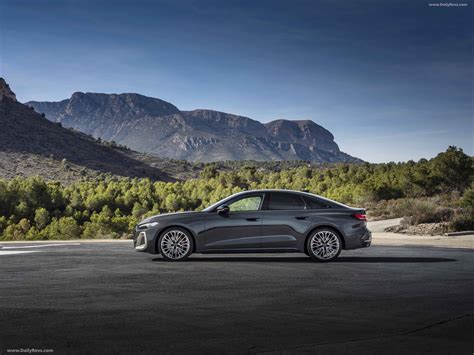 2025 아우디 A5 Sedan B10 - 오토스파이넷