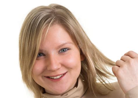 Fixation De Jeune Dame Son Cheveu Photo Stock Image Du Magnifique Rire 1134004