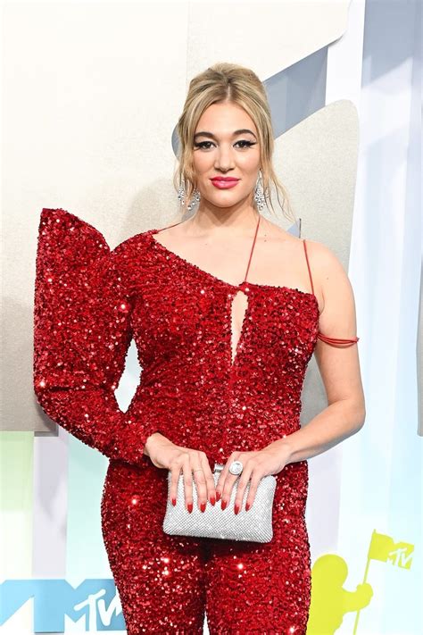 Jessval Ortiz Style Clothes Outfits And Fashion • Celebmafia