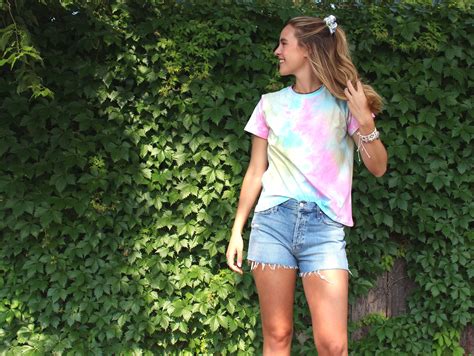 We Have A Bright Week Ahead Of Us Shop Tye Dye Sandals And Sunnies For Your Best Summer