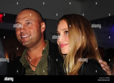 New York New York Usa 26th Oct 2016 Derek Jeter And Annah Davis Jeter At The Nyc Wizpak
