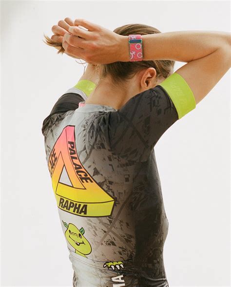 专业骑行品牌 Rapha 是如何完成破圈的？ Nowre现客
