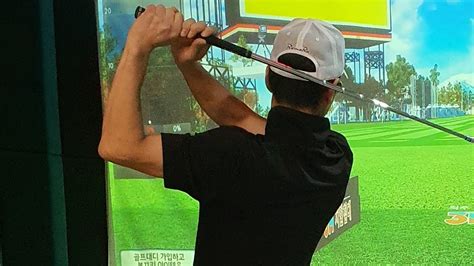 상위1골프 보기2개하고 14언더 치기 스코어로 1등할때까지 친다 스크린골프 Youtube