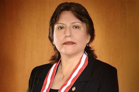 Presentan Denuncia Constitucional Contra Fiscal De La Nación Y Fiscales