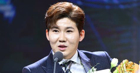 [포토]nc 박민우 2루수 골든글러브 수상