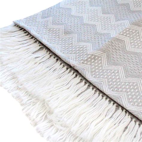 Chalina Peruana Saytu Alpaca Figuras Etnicas Gris Claro