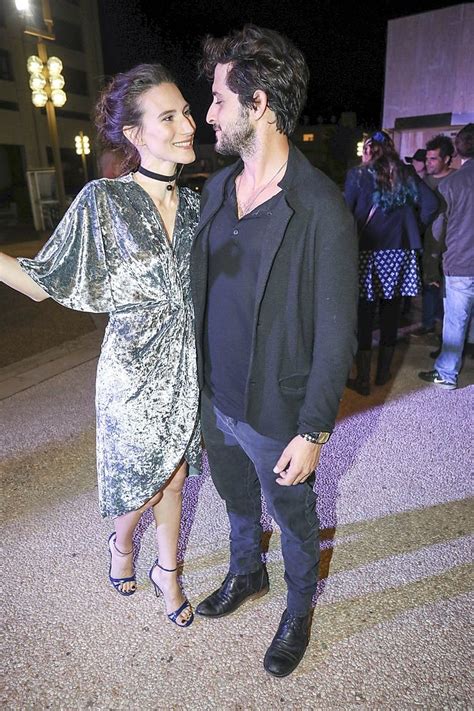 לא רק בירח מלא תומר קפון מפרגן לחברה רשת 13