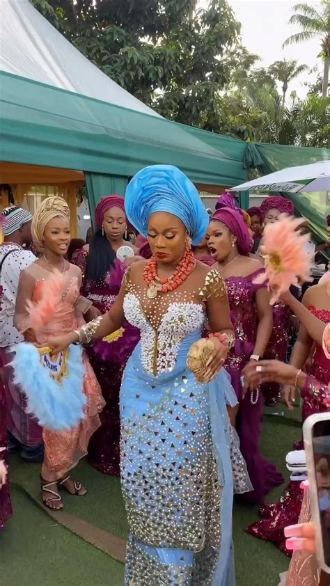 African Brides Traditional Outfit Nigerian Brides Traditional Outfit