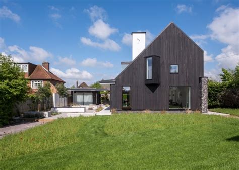 Rugged Flint Walls Feature In House 19 By Jestico And Whiles