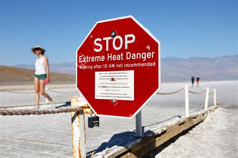 Heat Waves How To Stay Cool In A Hot Weather Even Without Air Conditioning Vox