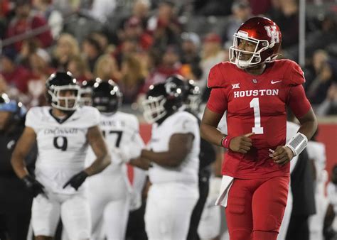 Uh Football Donovan Smith Out Storylines To Watch This Spring