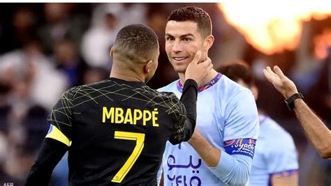 والدة مبابي تكشف ابني أراد جنسية رونالدو البرتغالية