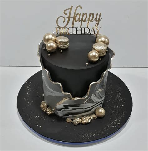 Elegant Gold Decorated Cake