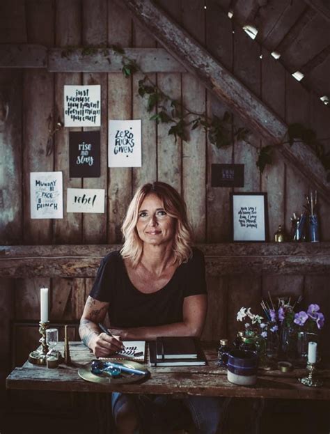 Bubbel And Bokstäver Lettering Med Lise Hellström