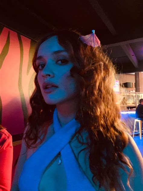 Découvrez 52 Idées Oliva Cooke Hotd Fond Decran Dessin Femme Et Bien Plus Encore