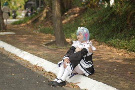 Rem Re Zero Cosplay By Nhocksue95 On Deviantart