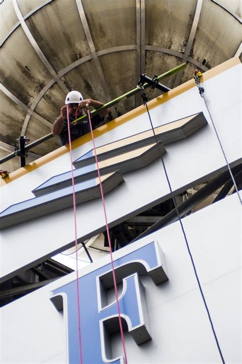 Huntington Bank Lists Flint Weather Ball Tower For Sale With 35m