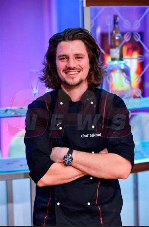 Michael Pascale Câştigătorul Sezonului 2 Hells Kitchen şi A Făcut Un Tatuaj Inedit Pe Braţ